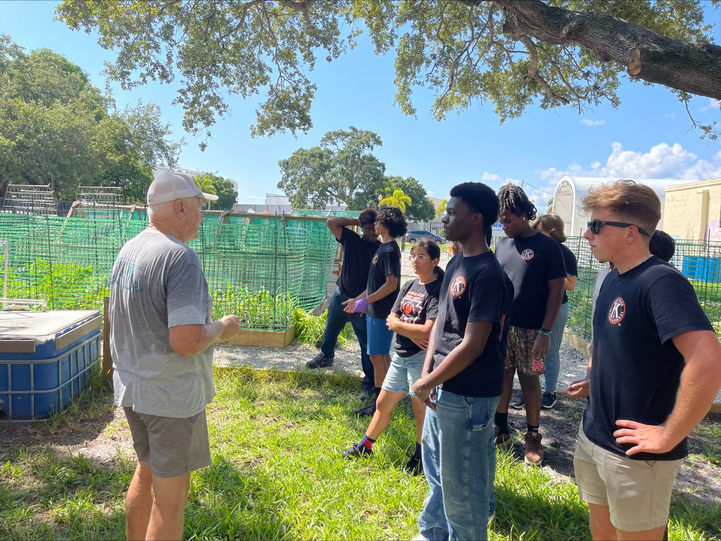 LPA Key Club at Work in the Community Garden – Lincoln Park Academy